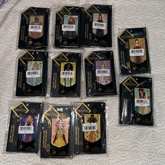 Disney | Other | 9 Disney Designer Doll Collection Hinged Pins Ultimate ...